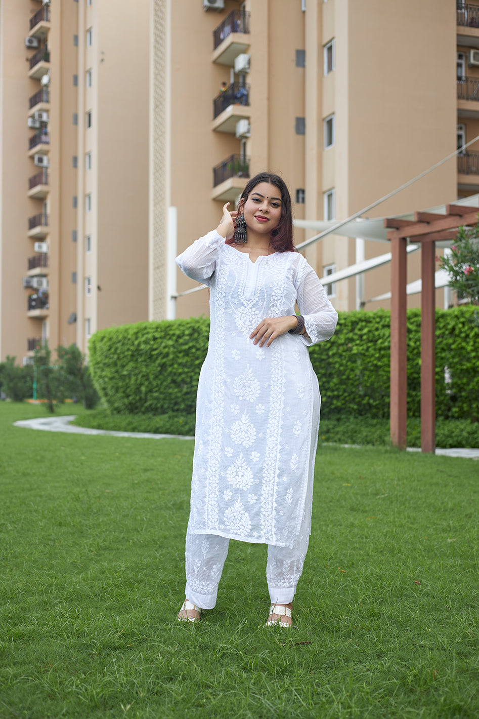 Buy Best Saba Kota White Lucknowi Chikan Chikankari Set Online In India ...